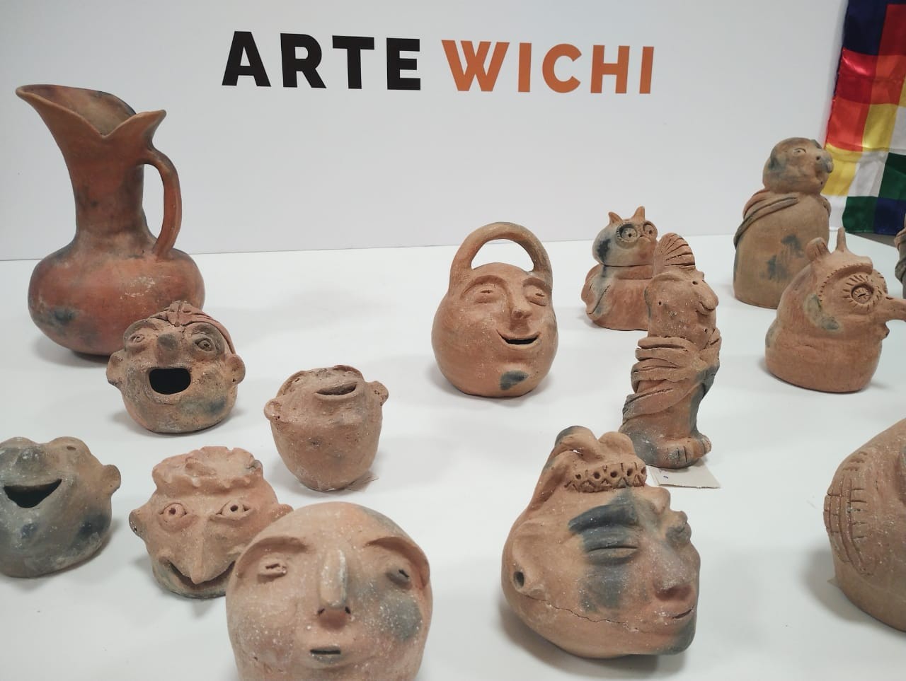 Inauguró la Primera Muestra de Arte Wichi en el Mercado Artesanal